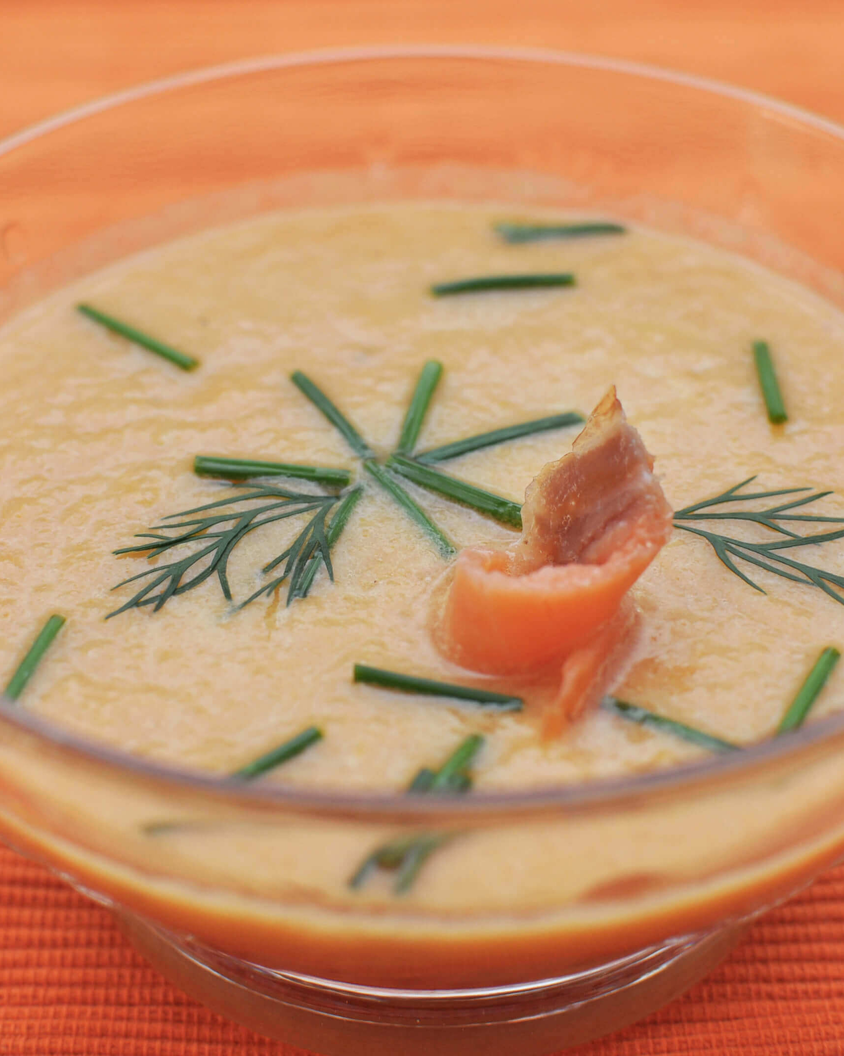 Supa crema de somon afumat | Supe - Delicii.com